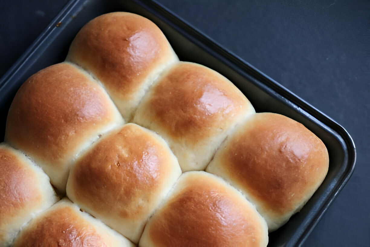 Easy Homemade Dinner Rolls: Simple Recipe for Fluffy Rolls